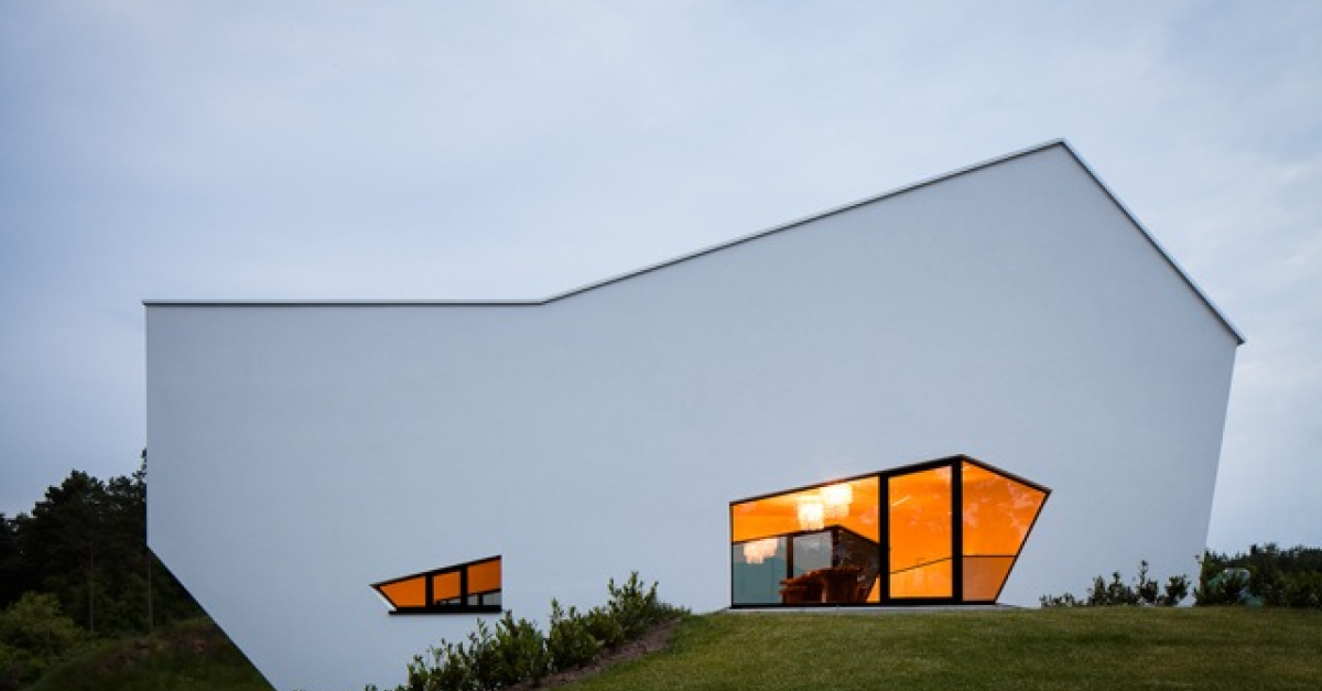 A folding house - Blog | Blue Brown