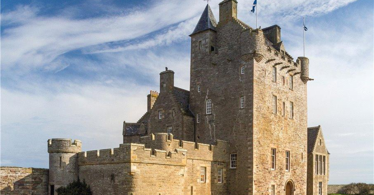A 15th century Scottish castle - Blog | Blue Brown