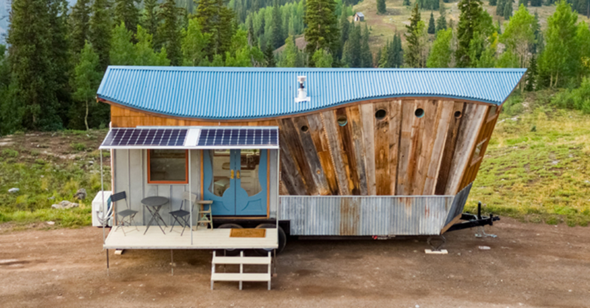 Off-grid tiny home with beautiful undulating roof - Blog | Blue Brown