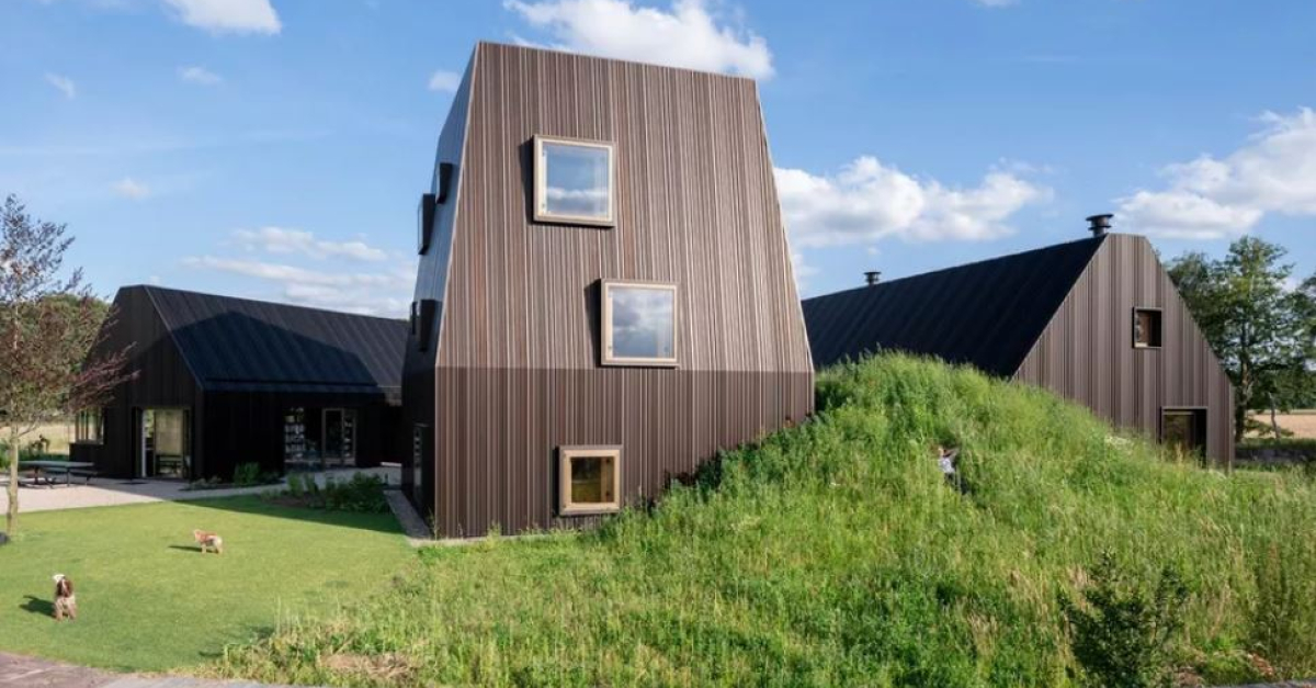 Dutch farmhouse designed to resemble a small village - Blog | Blue Brown